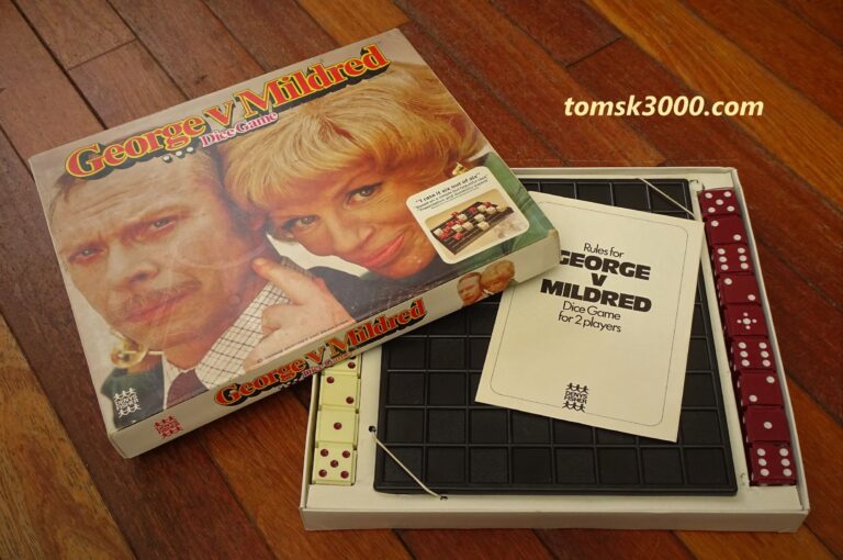 1976 George v Mildred Dice Game (aka Duell) by Denys Fisher, England ...