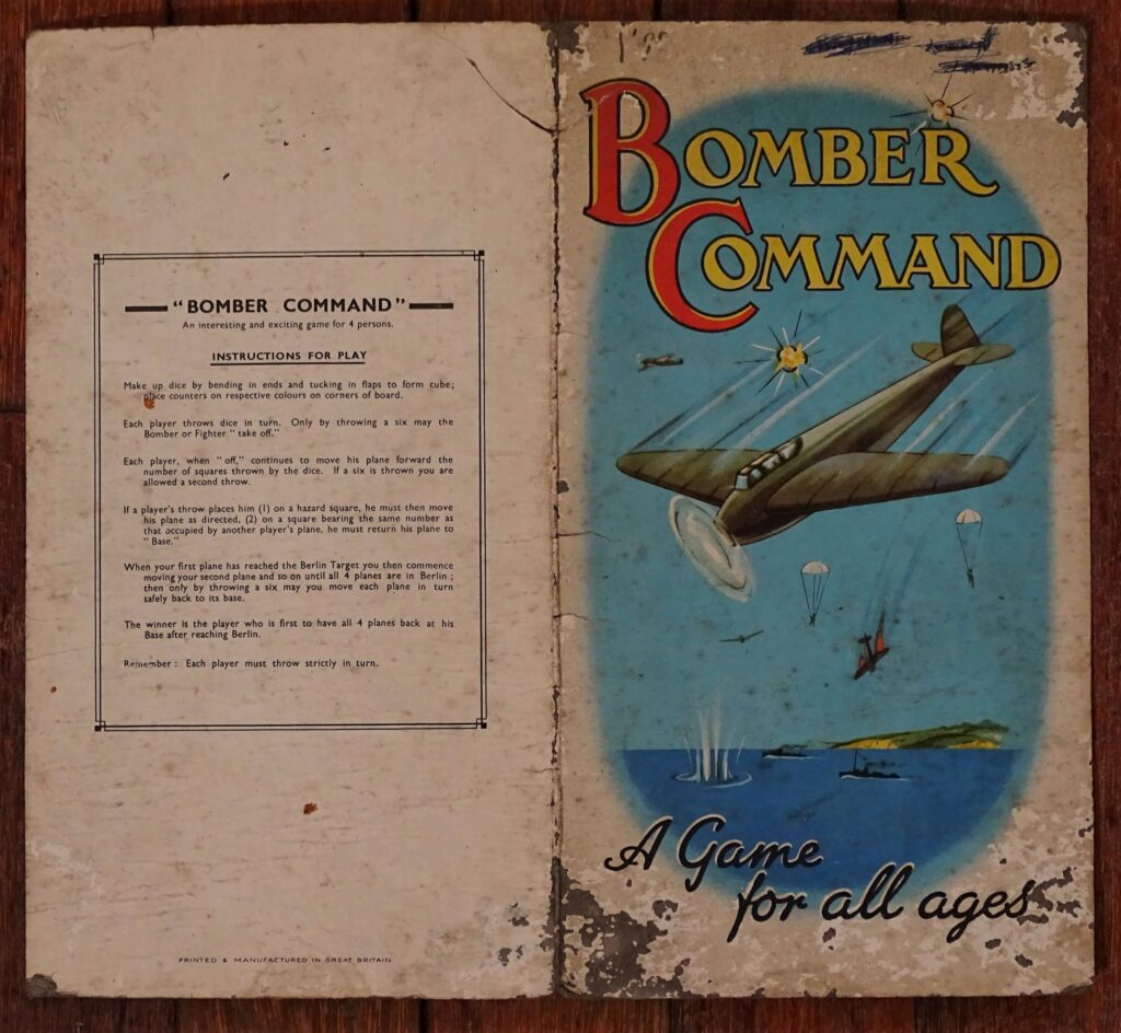 1940's WWII Bomber Command Game, England - tomsk3000
